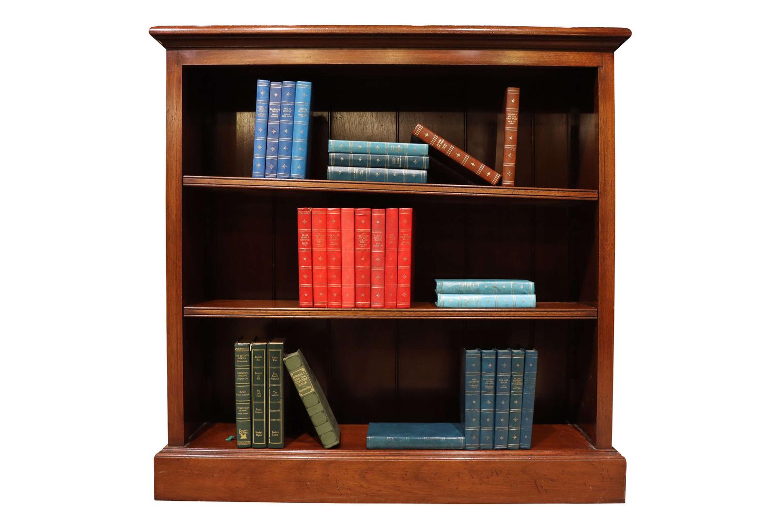A small, good quality mahogany open bookcase, circa 1900 - C2634 / LA560406
