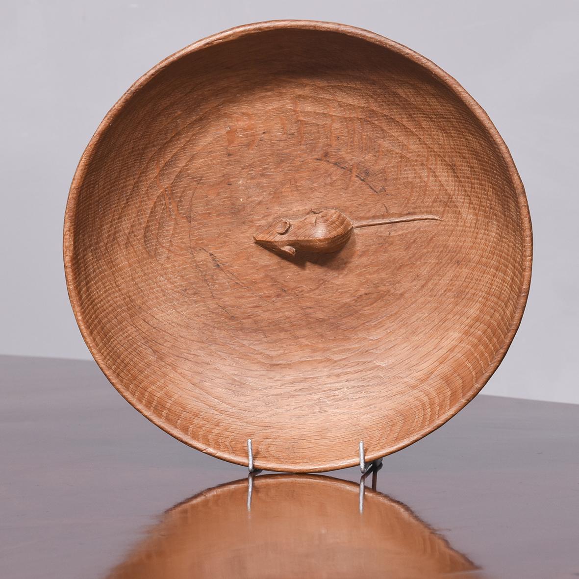 Mouseman Carved Oak Fruit Bowl - 33984 / LA510303