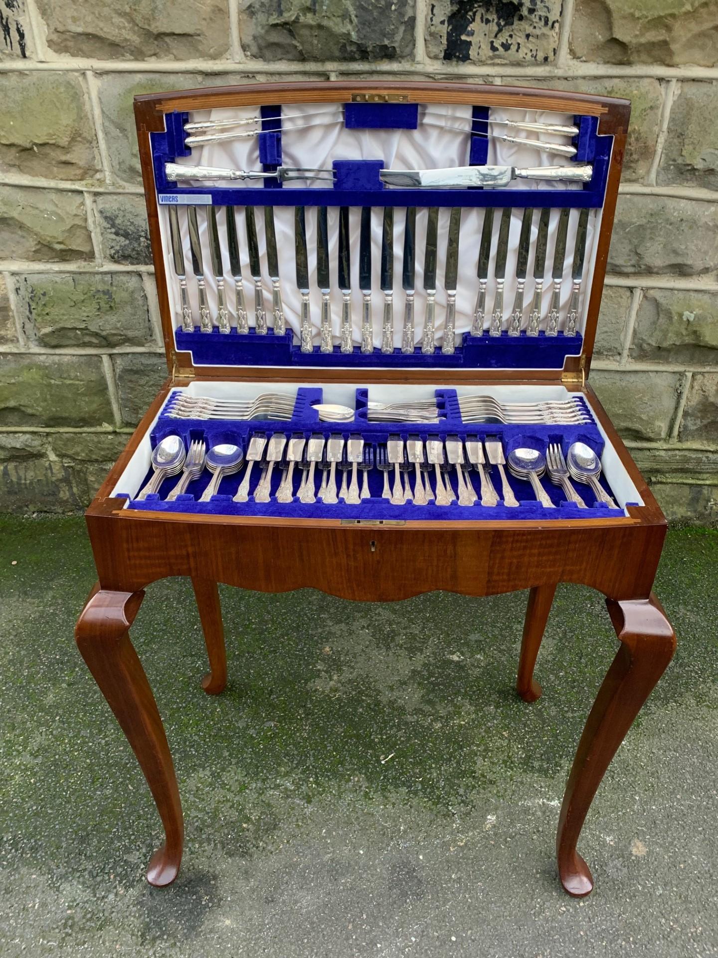 Quality Walnut Cased Table Canteen Cutlery 12 Place Setting - Har ...