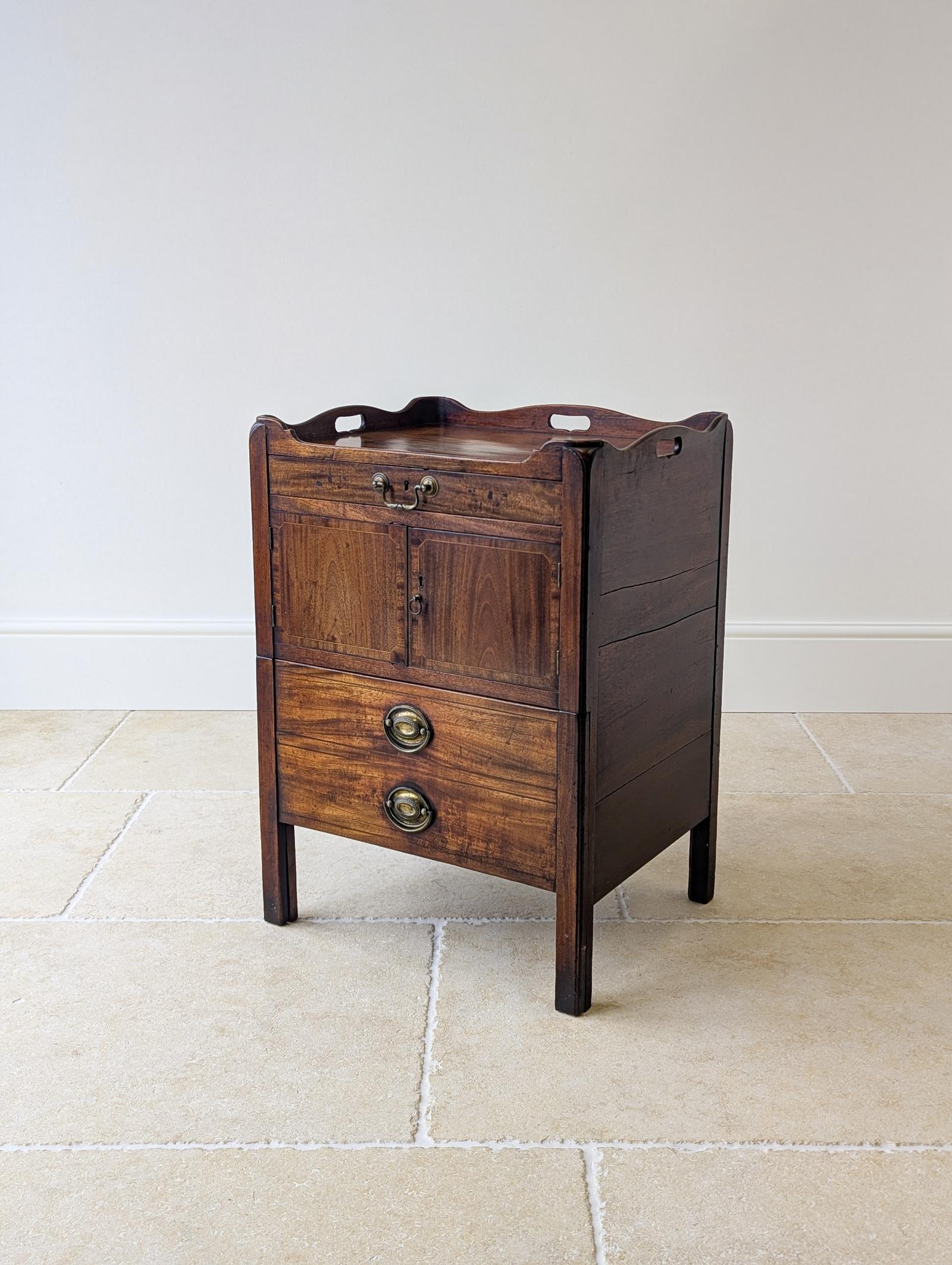Antique Georgian Mahogany Bedside Commode c.1800 - 3557 / LA558090