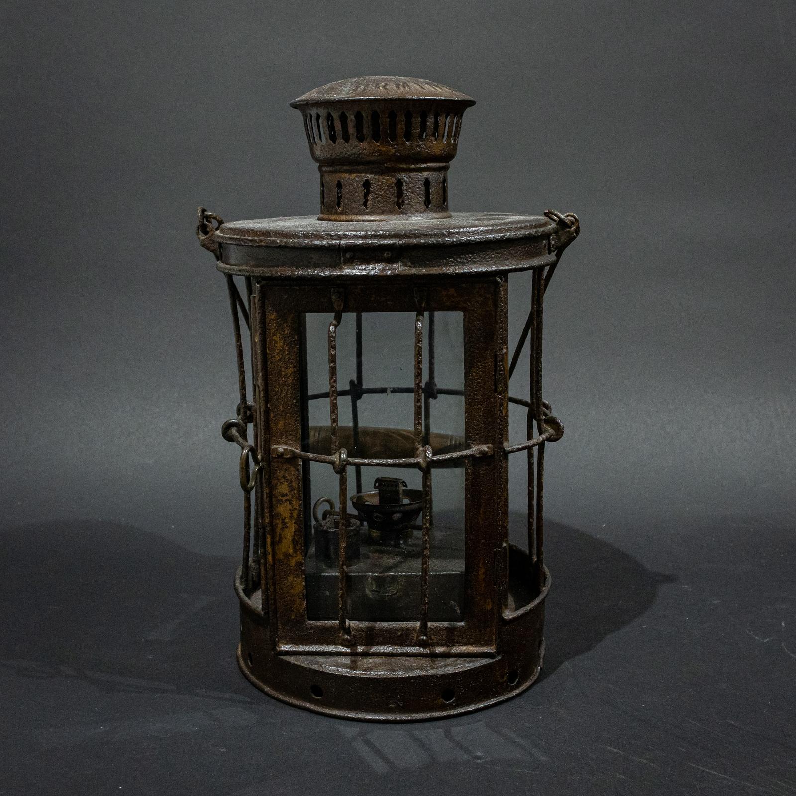 1917 Original Hinks Lantern - S4DZST1937 / LA405938