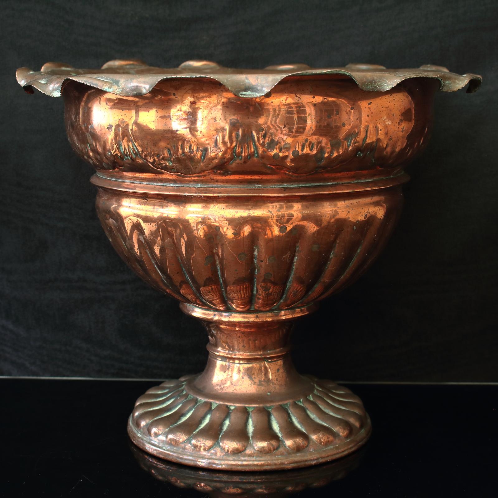 Victorian Copper Footed Jardinière with Gadrooned Bowl - D10968 / LA559830